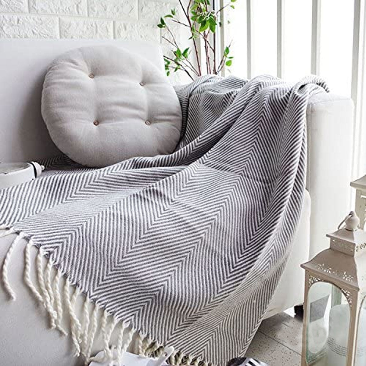 Atlantis Herringbone Grey Knitted Throw Rug – CozyZone